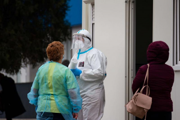 Pandemia de COVID-19, la nivel național: Peste 2.000 de noi infectări ... Pandemia de COVID-19, la nivel național: Peste 2.000 de noi infectări ...